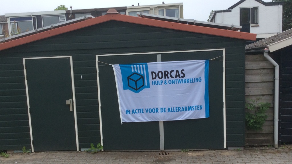 Kleding is weer welkom bij Dorcas Inzameldepot in Boskoop - Studio Alphen