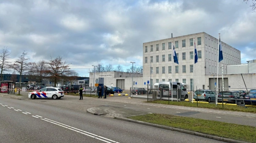 Uitgebreid politieonderzoek rondom gevangenis na schietpartij, groot ...