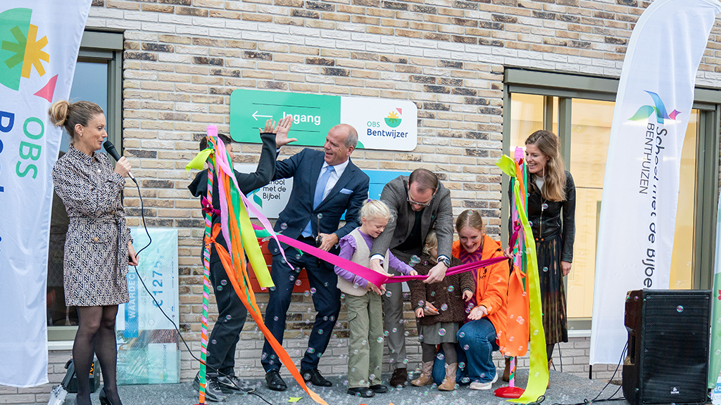 Brede School in Benthuizen geopend: ‘Scholen en kinderopvang komen hier ...