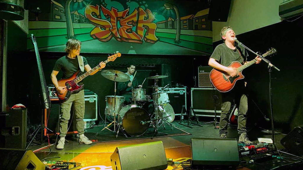 Derde voorronde lokale bandcontest Alphen on Fire in poppodium MAX ...