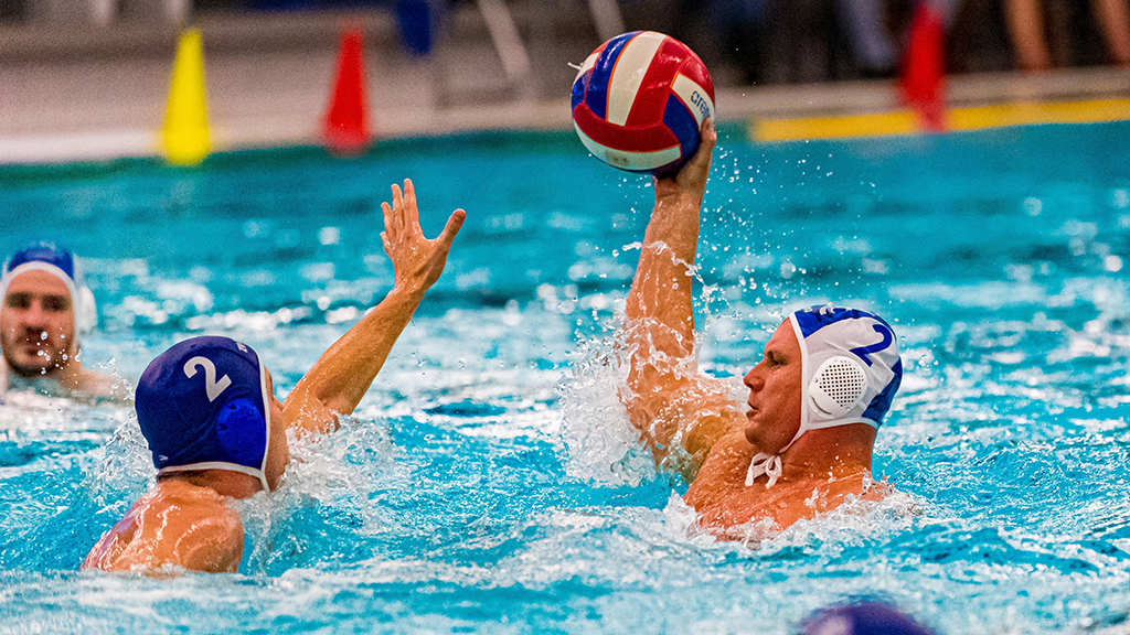 ‘De Klassieker’ in het waterpolo: AZC Alphen verslaat aartsrivaal Donk ...